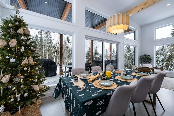 Kbane 31: Chalet Avec Spa Privé Et Foyer - Baie-Saint-Paul, QC