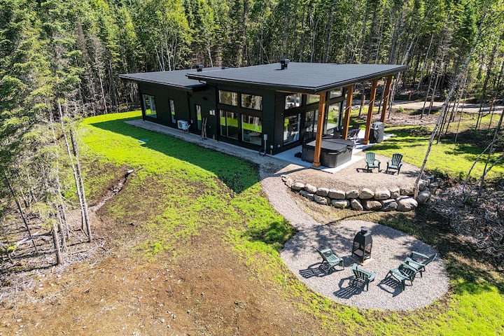 Kbane 31: Spa Sous Les éToiles & Foyer - Baie-Saint-Paul, QC