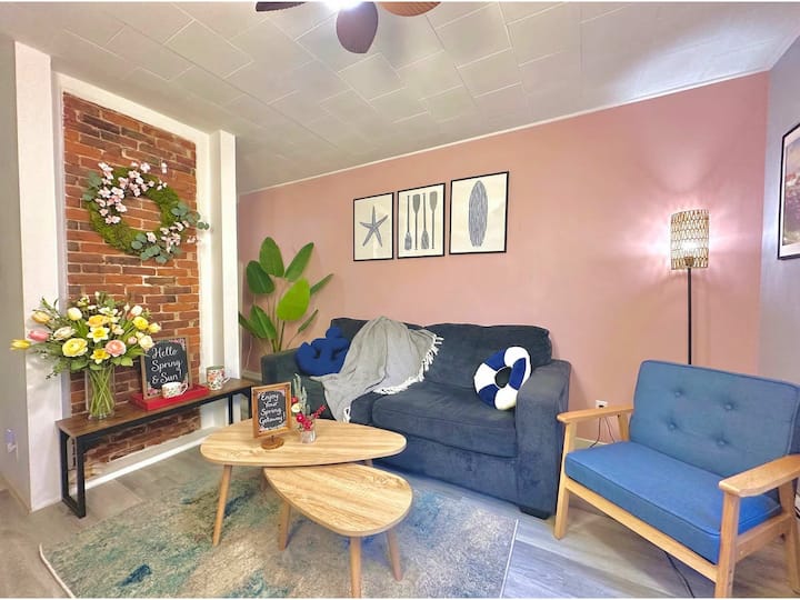 1br Backyard Access Private Entry Riverside Walk - Bridgewater