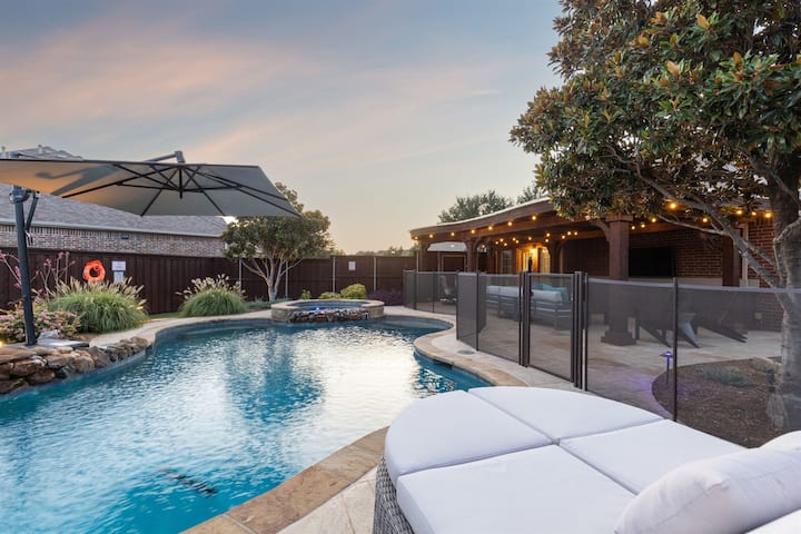 Luxury 4br Smart Home W/ Pool, Spa & Media Room - McKinney