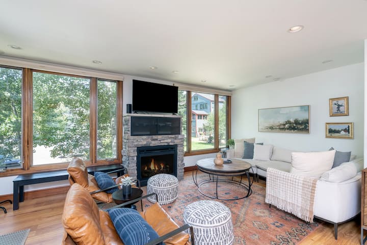 Deck, Near Market, Lift 7, Parking, Hottub,parking - Telluride, CO