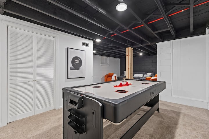 Prime Location Bay View, Decorations For Christmas - Milwaukee