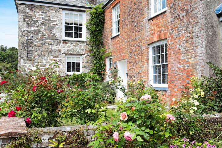 Polmear Farm House - Mevagissey