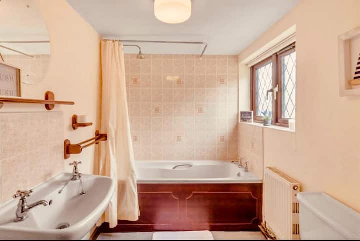 Walnut Tree Cottage - River View - Winterton-on-Sea