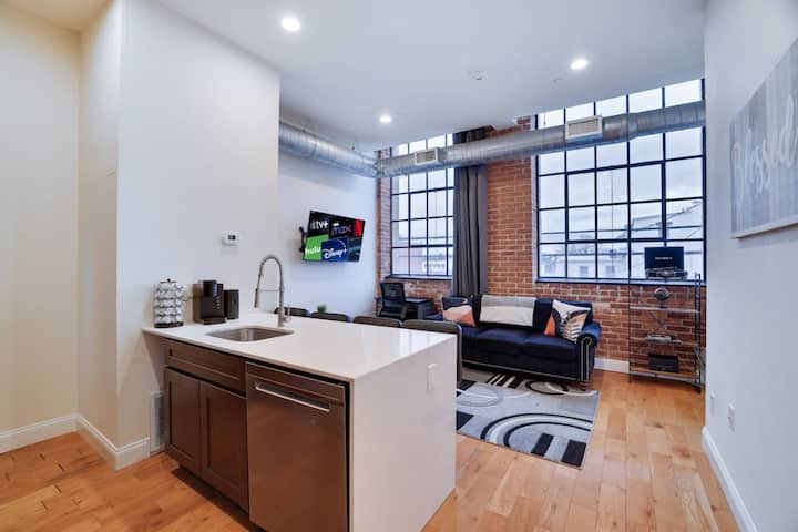 Modern Living - Center Citi - Allentown, PA