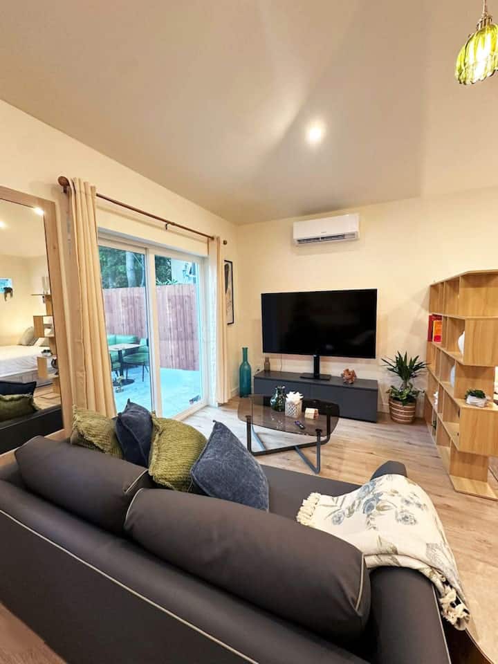 Elegant Studio Retreat By Century City - Fh2 - Ww - 머리나델레이