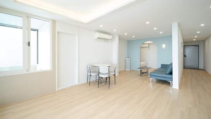 302 Pool Villa(침대2,거실룸,화장실2,거실) - Busan