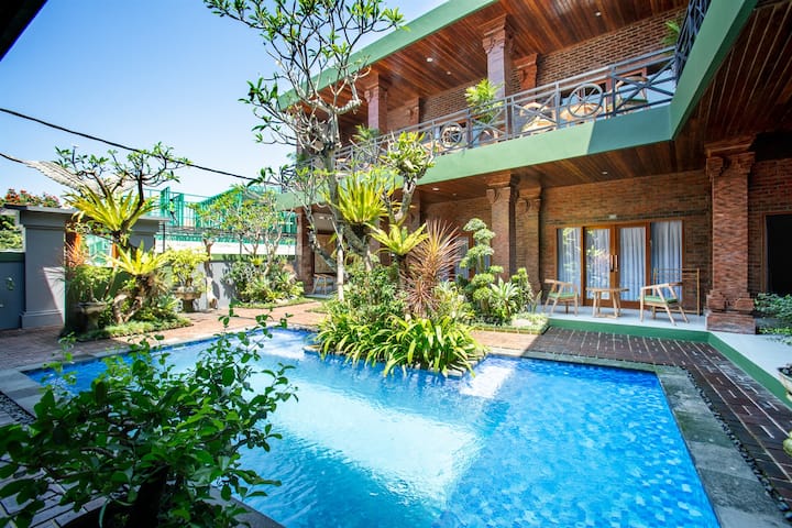 R-107 Vibe Of Batu Bolong-beautiful Garden-pool - Indonesia