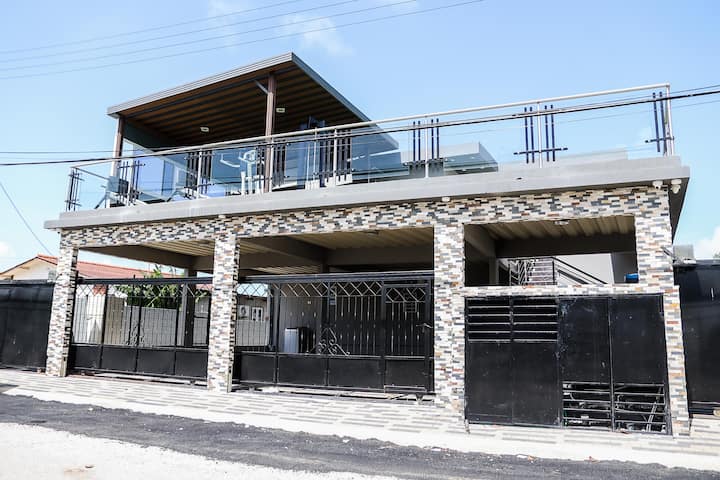 4 Bedroom | 3 Bathroom | Outdoor Terrace - Curaçao