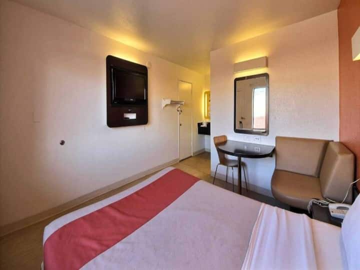 Motel 6 Laredo, Tx - South_1 Queen Bed | - Laredo, TX