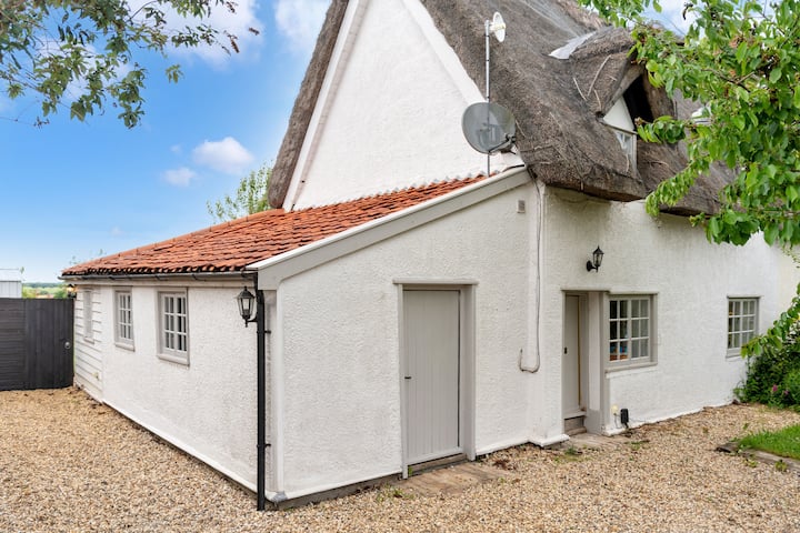 Countryside Cottage In Bulmer- Sleeps 6/7 - Hedingham Castle