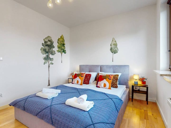 Urban Jungle Apartment With Ac | Praga Poludnie - Varsovia