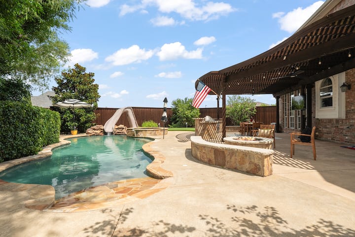 Resort Style Backyard, Theater, Pool Table & More! - Frisco, TX