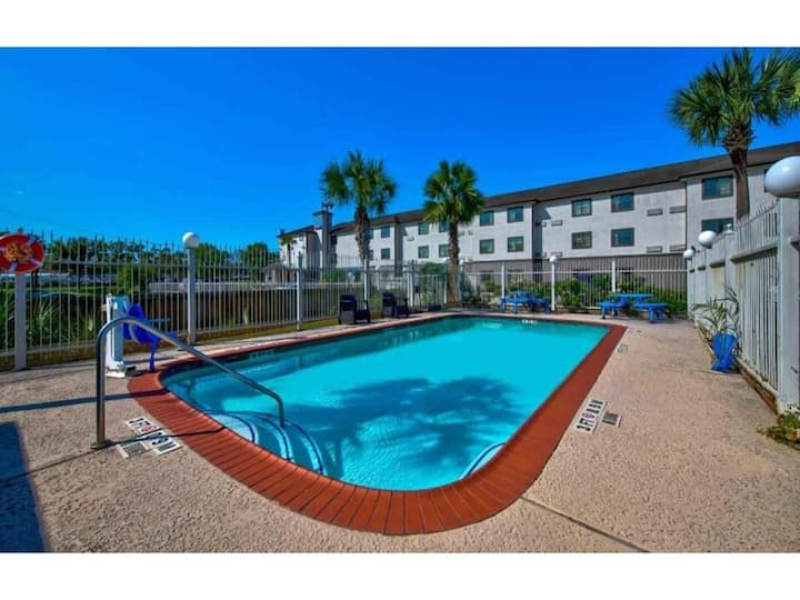 Lit Queen Avec Kitchenette Fumeurs - Beaumont, TX