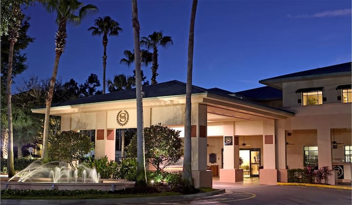 Sheraton Vistana Resort 2br Suite, Friday Check-in - Lake Buena Vista, FL