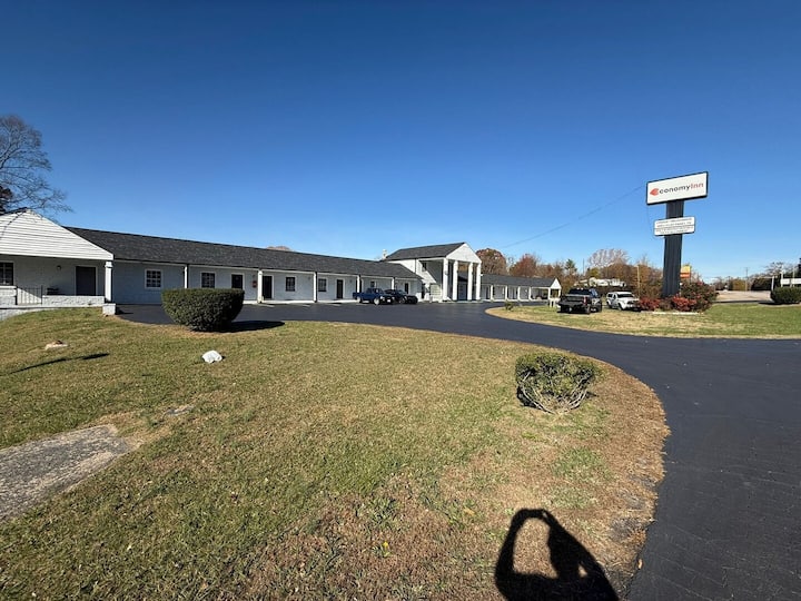 2 Lit Complet Fumeurs - Danville, VA