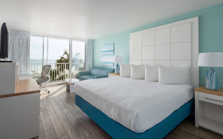 Oceanfront Pool & Views Of The Atlantic - Folly Beach, SC