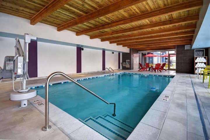 Explore Wichita: Stay In A 2 Spacious Units - Wichita, KS