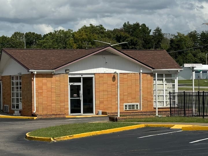 2 Lit Complet Fumeurs - Danville, VA