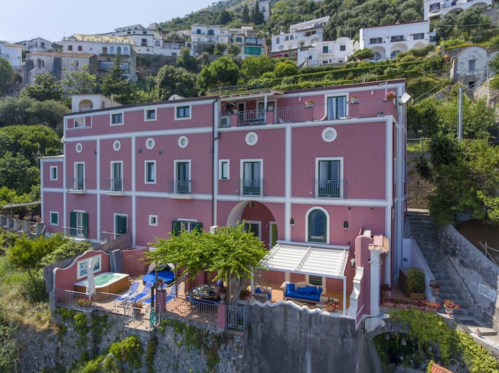 Luxury Villa Soleluna Con Jacuzzi - Amalfi
