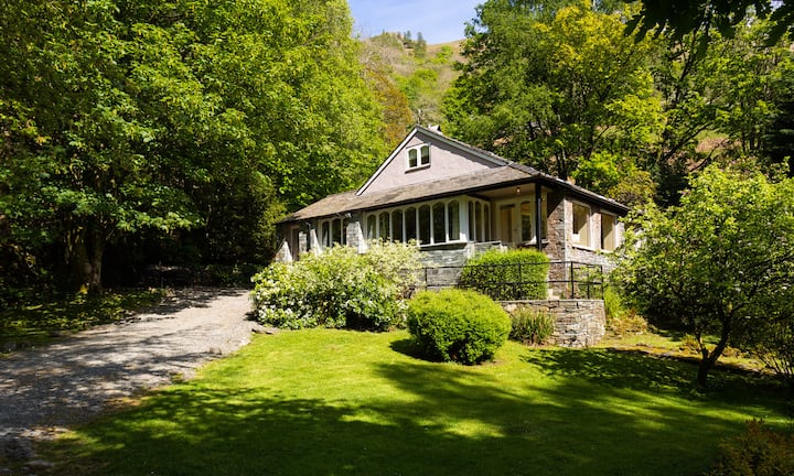 Underheron - Grasmere