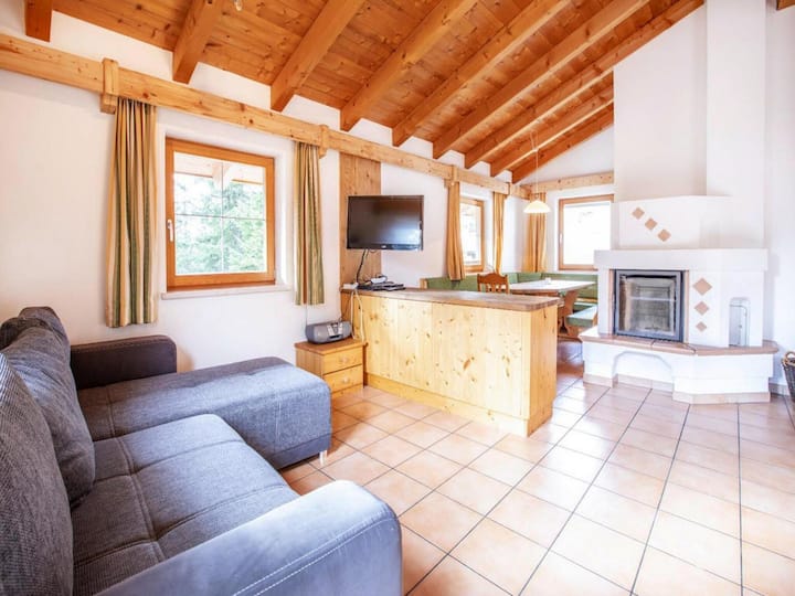 Chalet Spacieux à Hochkrimml Avec Balcon - Gerlos