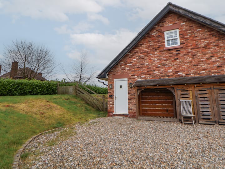 Nettleford Inhale - Tarporley