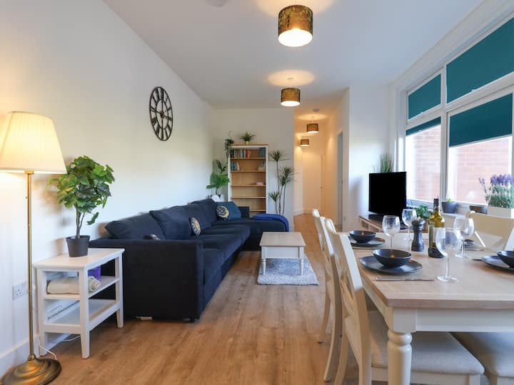 Moonbeam View - Lyme Regis