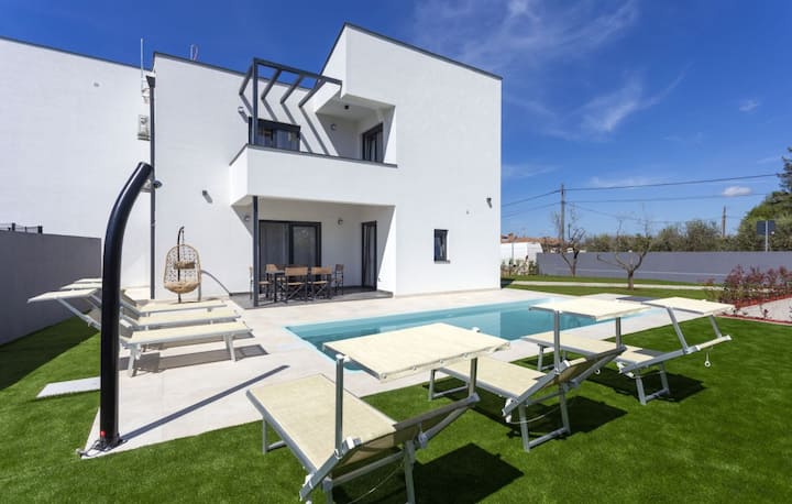 Villa Gali By Villas Guide - プーラ