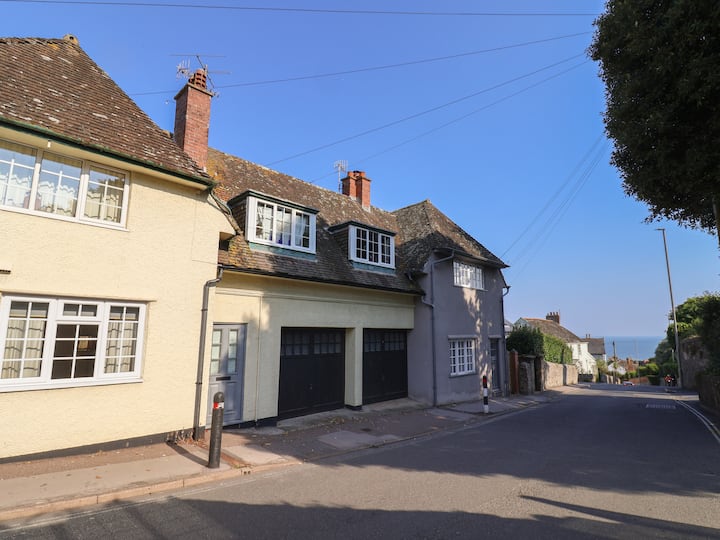 The Old Garage - Lyme Regis