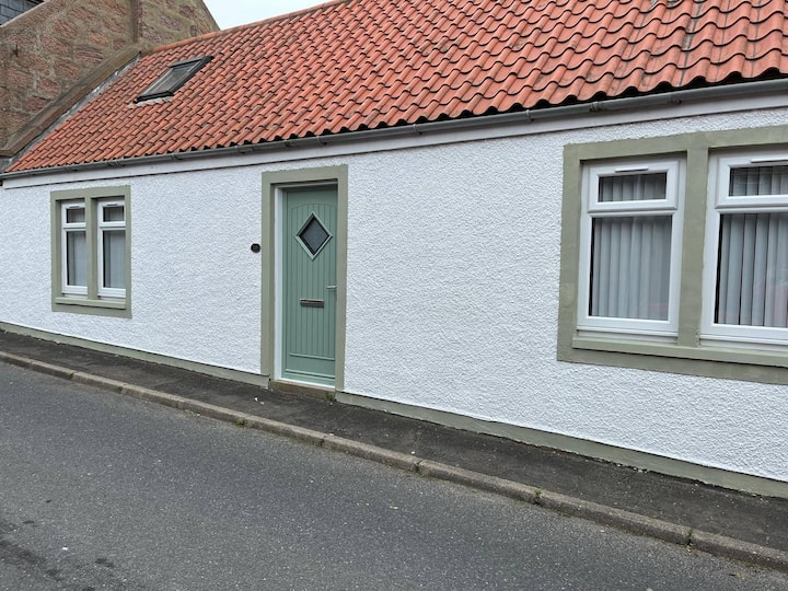 Costal Cottage -Boddam-sleeps6- Pet Friendly - Peterhead