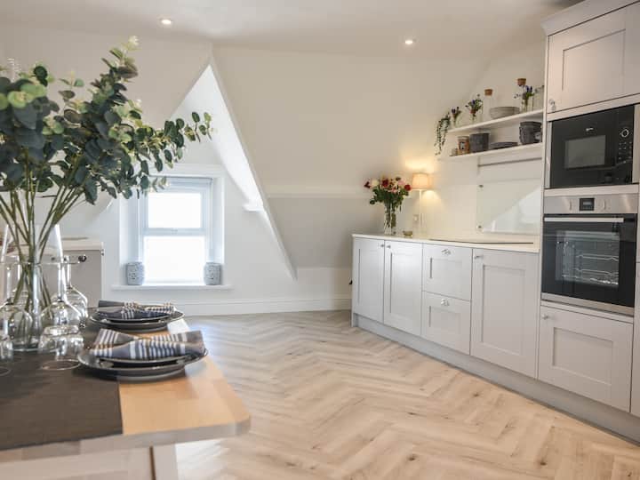 Fore Street House - Apartment 3 - Seaton