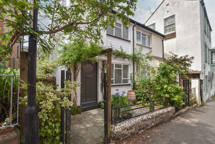 Whiteleaf Cottage - Lyme Regis