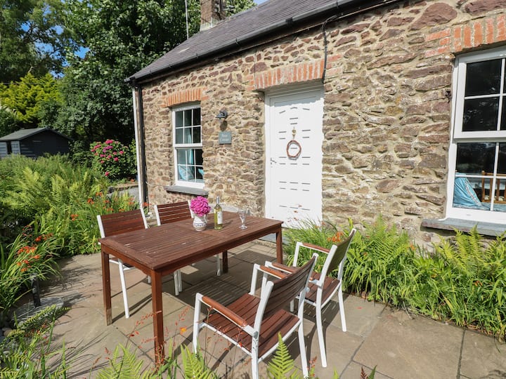 Briar Cottage - Pembroke Dock