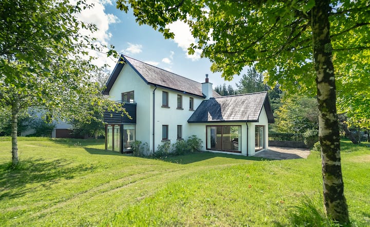 Kenmare Home Sleeps 8 With Use Of Hotel Pool - Kenmare