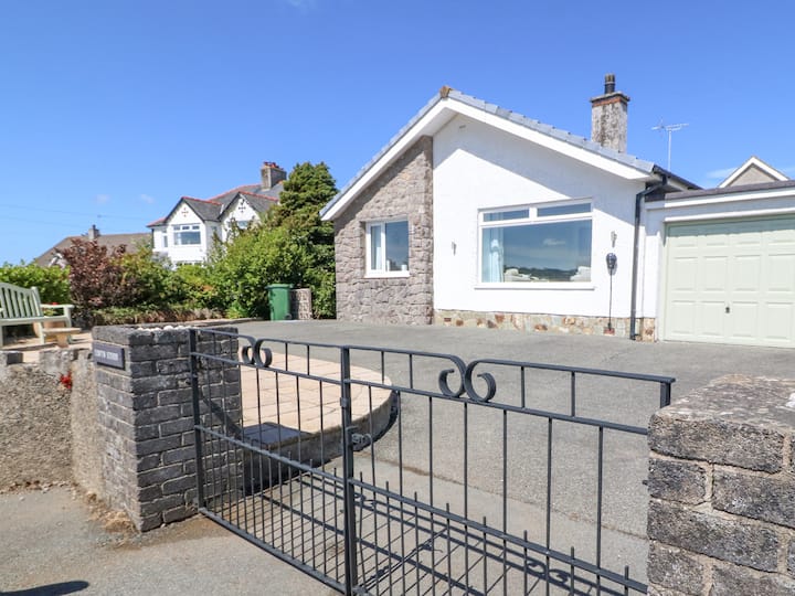 Llwyn Eithin - Benllech