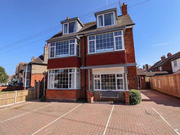 Chalfont Lodge - Skegness