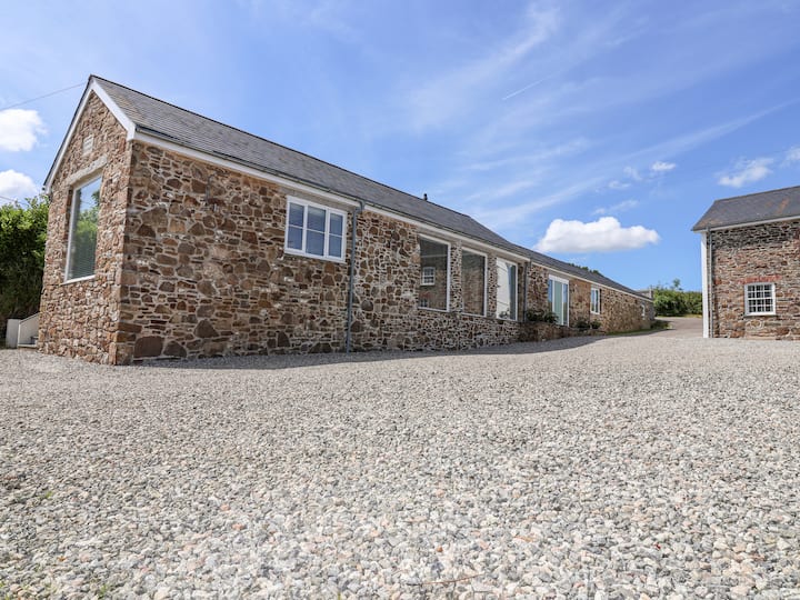 Old Orchard Barn - Tavistock