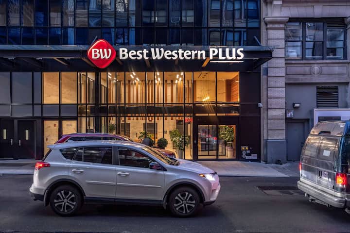 Near Empire State | Free Breakfast. Pet Friendly - Jersey City, NJ