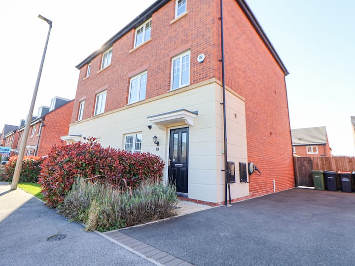 37 Devana Gardens - Chester