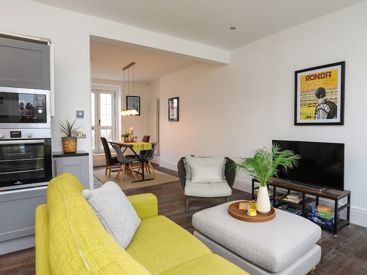 Harbourside Apartment - Pwllheli