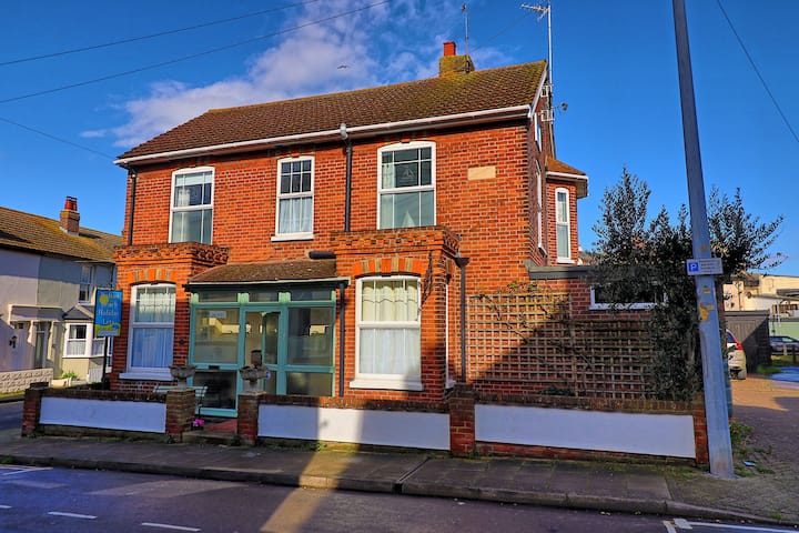 Walton Beach Holiday Lets - Walton-on-the-Naze