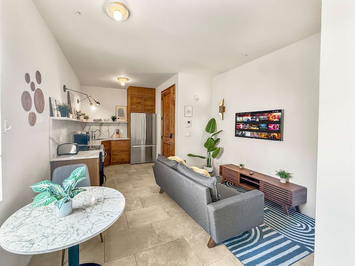 Luxury 1bd Stay In South St | 1 Bed Retreat - Naval Square - Philadelphia