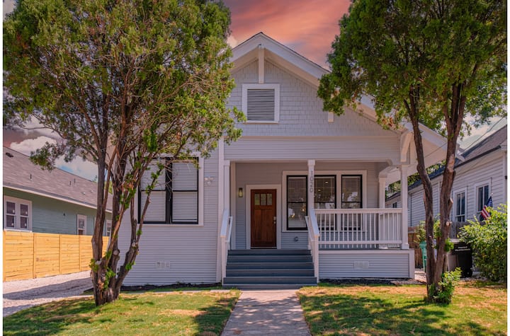 3br/3ba Urban Escape Just Minutes From Downtown! - San Antonio, TX