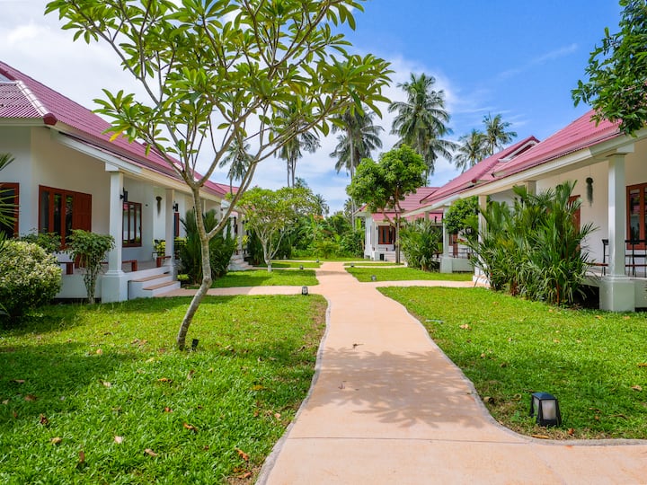 Peaceful 1br Bungalow Shared Pool - Ko Samui