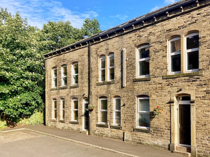 The Old Riverside School House Apartment 5 - Hebden Bridge