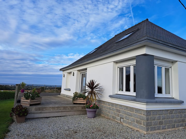 Maison En Bretagne Avec Vue Sur Mer - Plage de Kerfissien