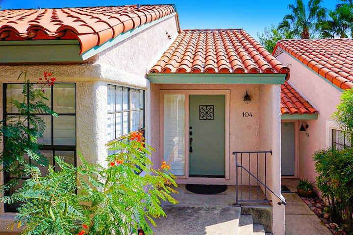 1br Condo - 1st Floor With A Shared Pool & Hot Tub - Saguaro National Park