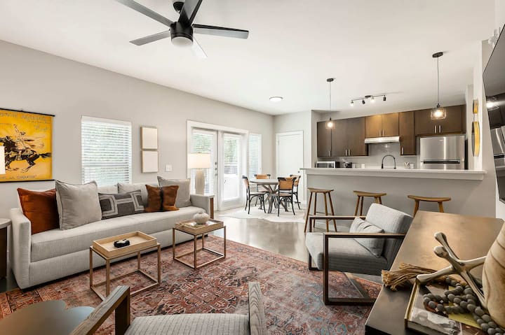 South Atx Retreat | Sauna | Plunge | Pickleball - Austin