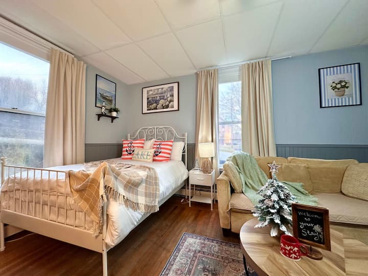 1br Riverside Suite Private Entry Bike Trails - Bridgewater